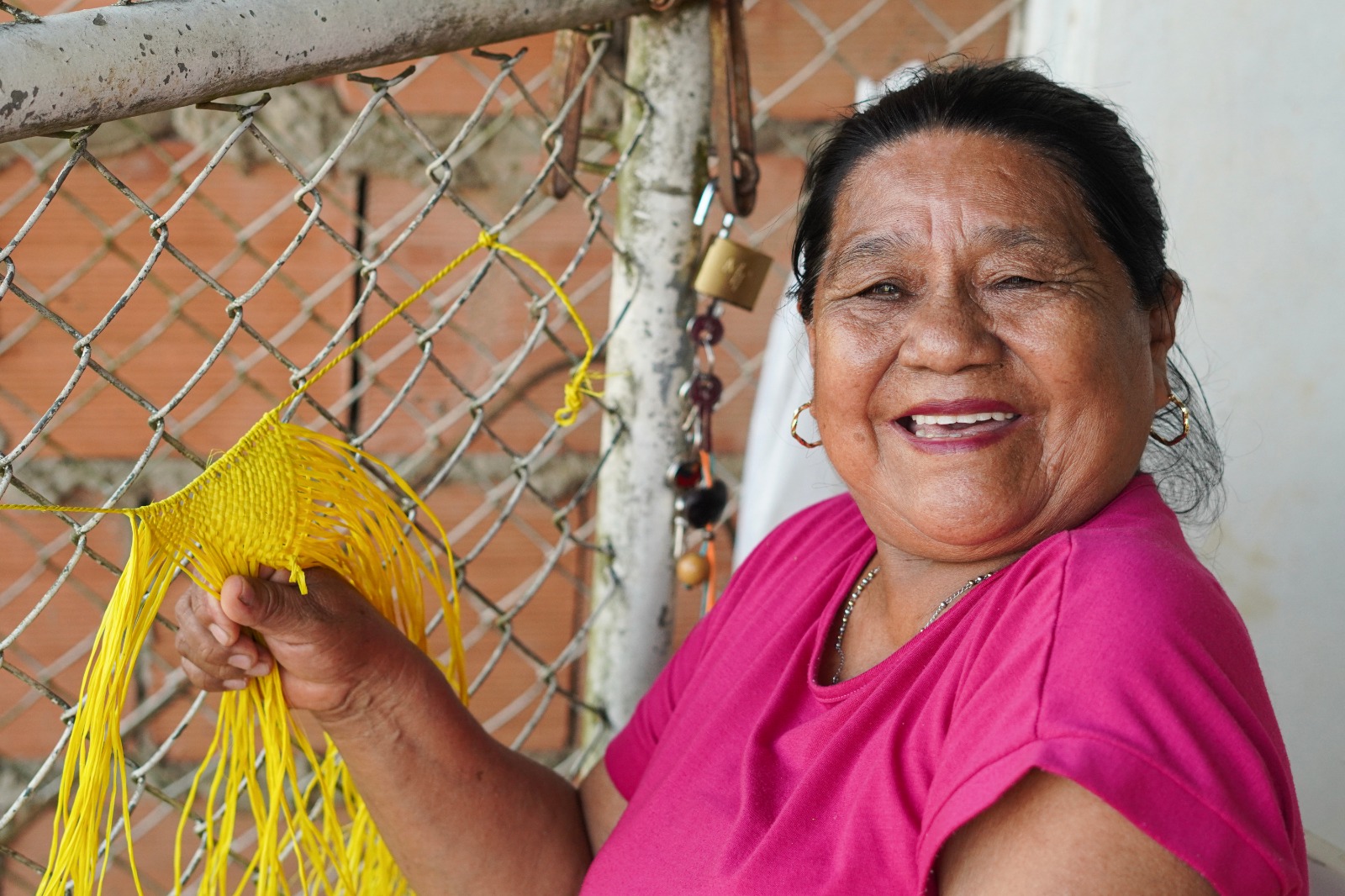 Manos que tejen el cambio en la Colombia Profunda. - Instituto de ...